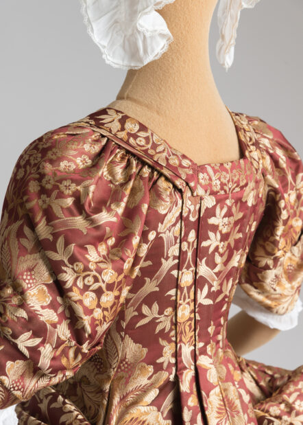 1730s Mantua and Petticoat « HandBound Costumes